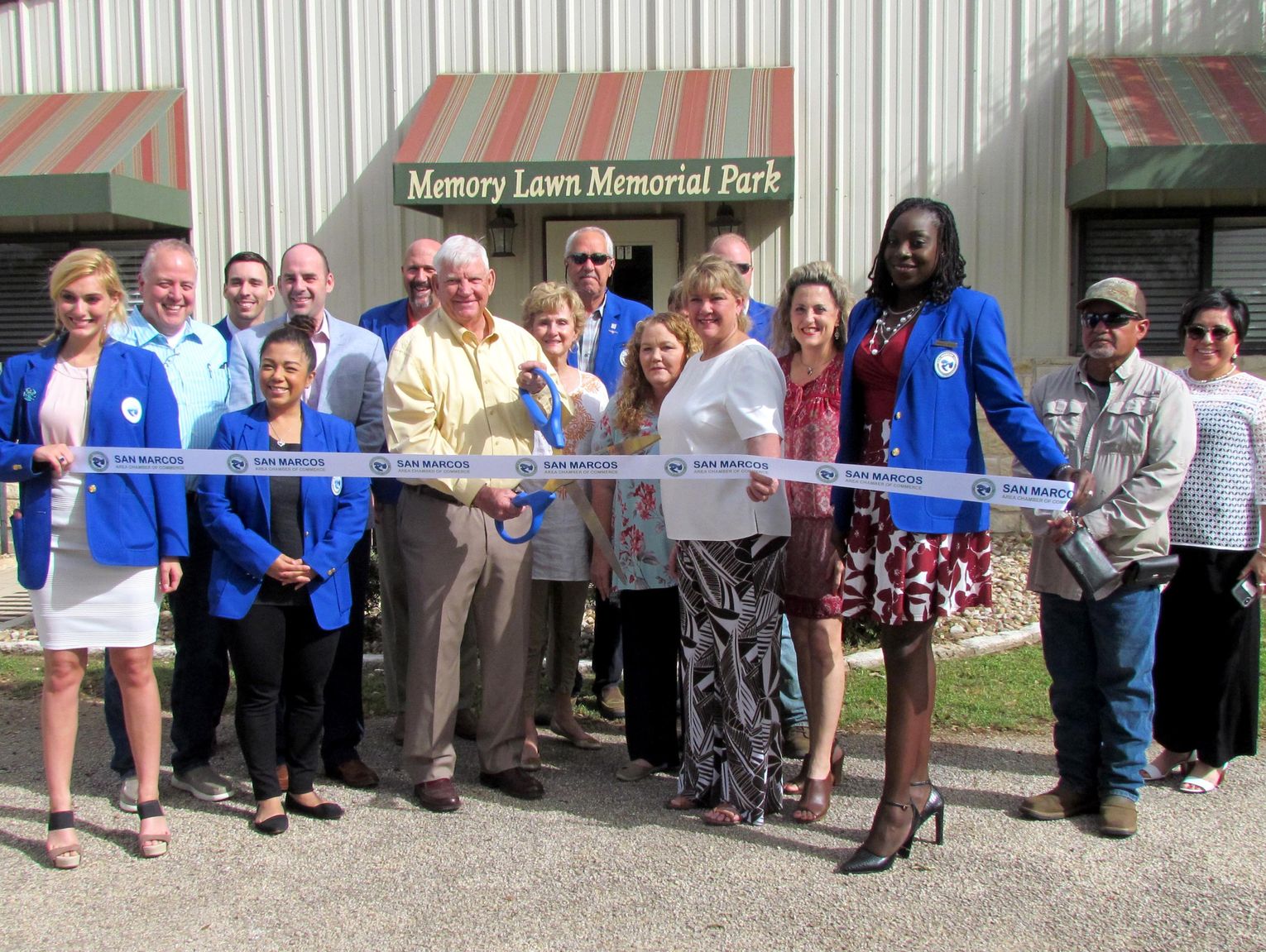 Chamber holds ribbon cutting for Memory Lawn Memorial Park