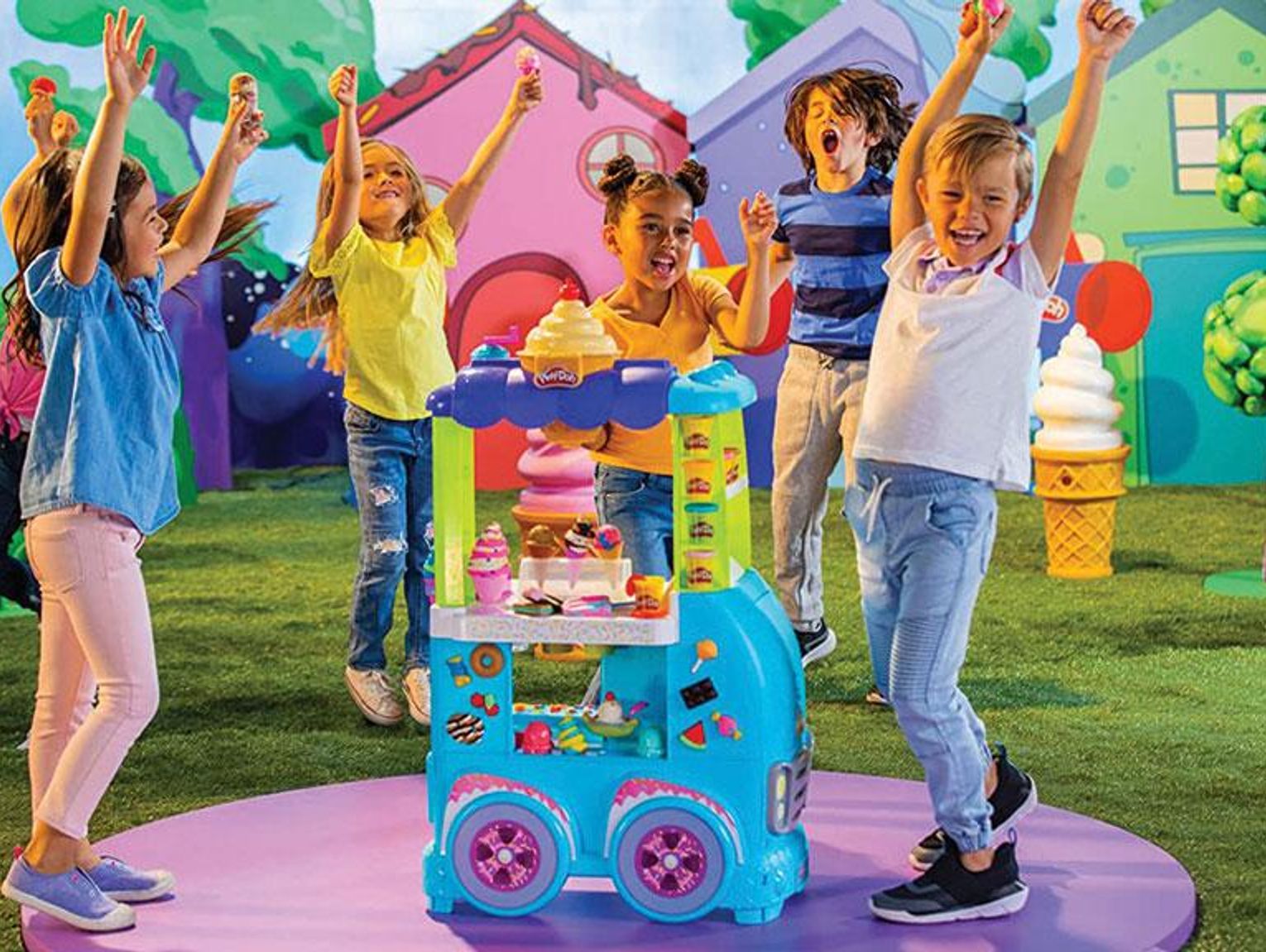 HOT TOP 20 TOYS - PLAY-DOH KITCHEN CREATIONS ULTIMATE ICE CREAM TRUCK ...