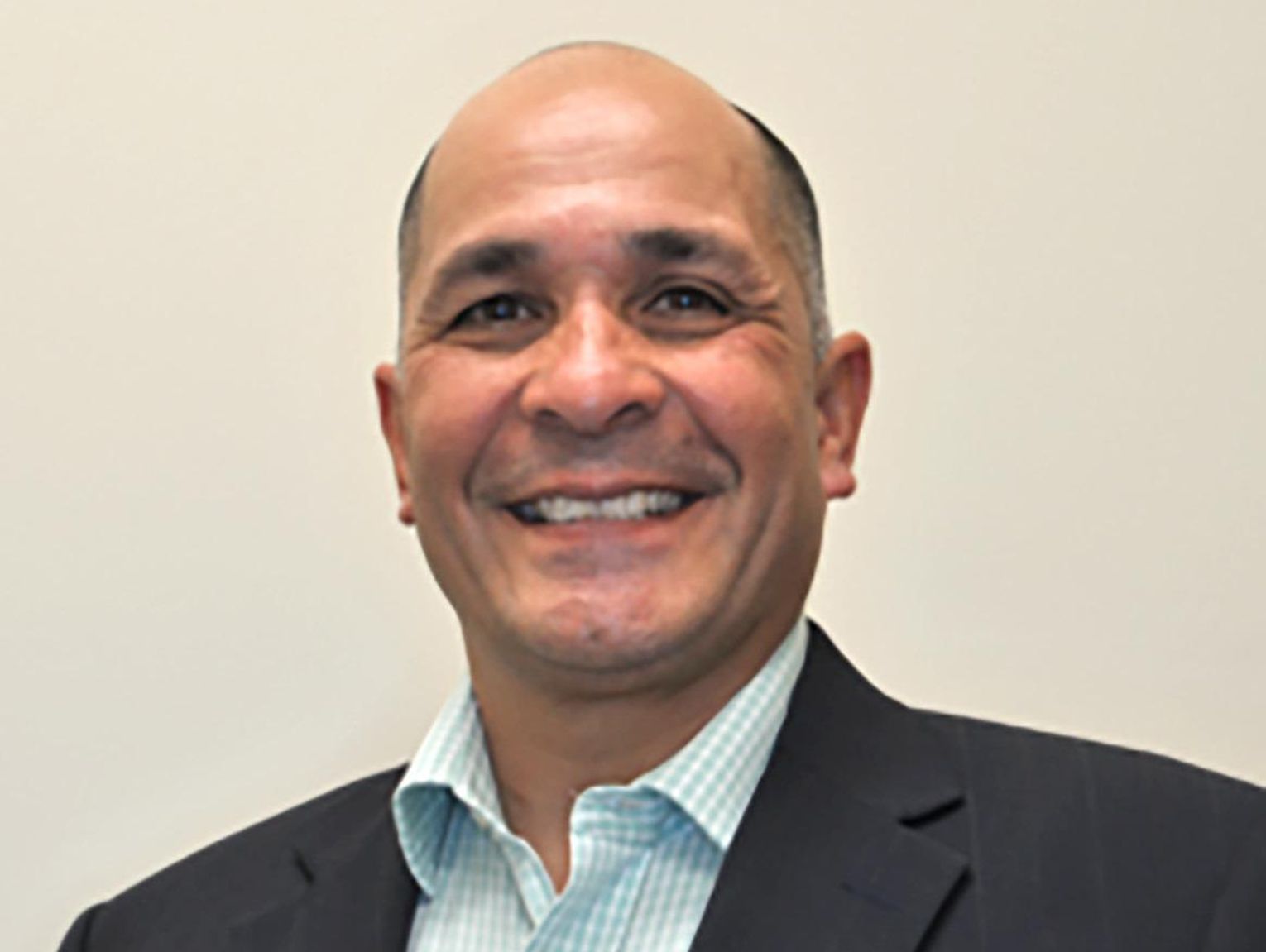 Justice of the Peace is sworn in to serve in Precinct 2, Place 2