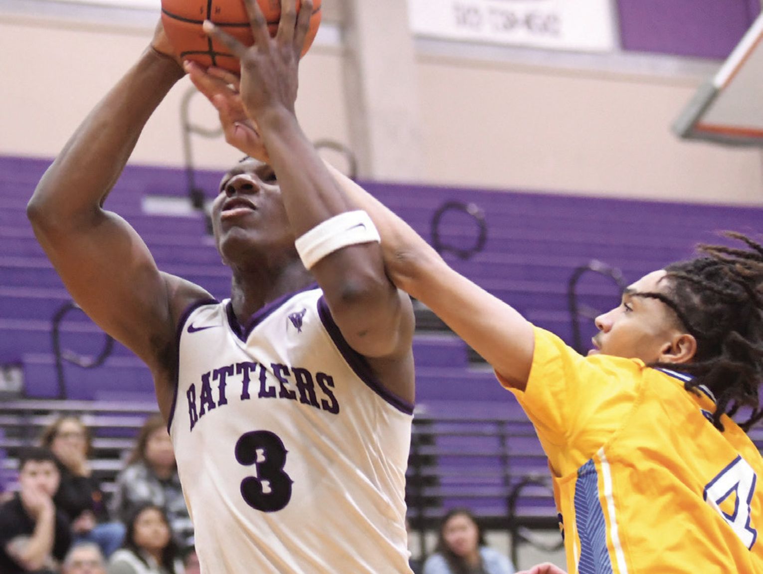 Rattlers drop district thriller vs Clemens